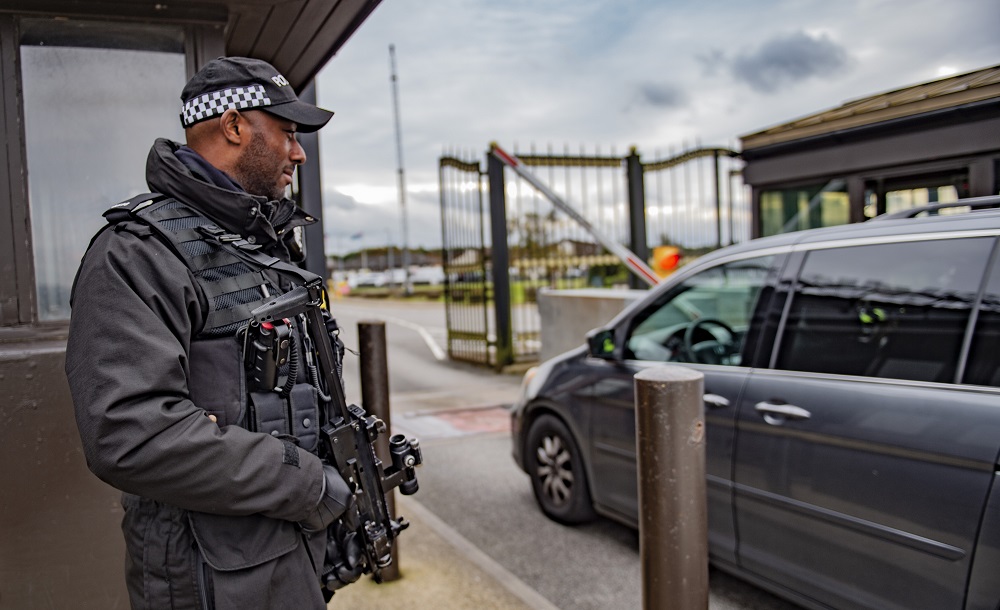 Join a force with a difference. Join the Ministry of Defence Police ...